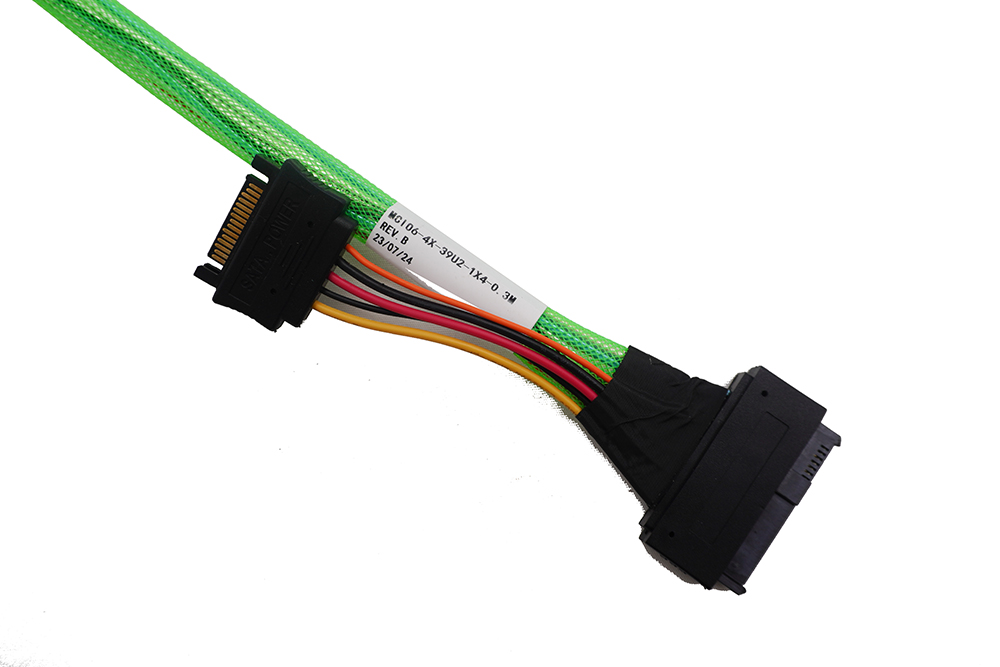 Gen6 PCIe MCIO x4 (SFF-TA-1016) 38P to Multilink Drive (SFF-8639) 68P ...